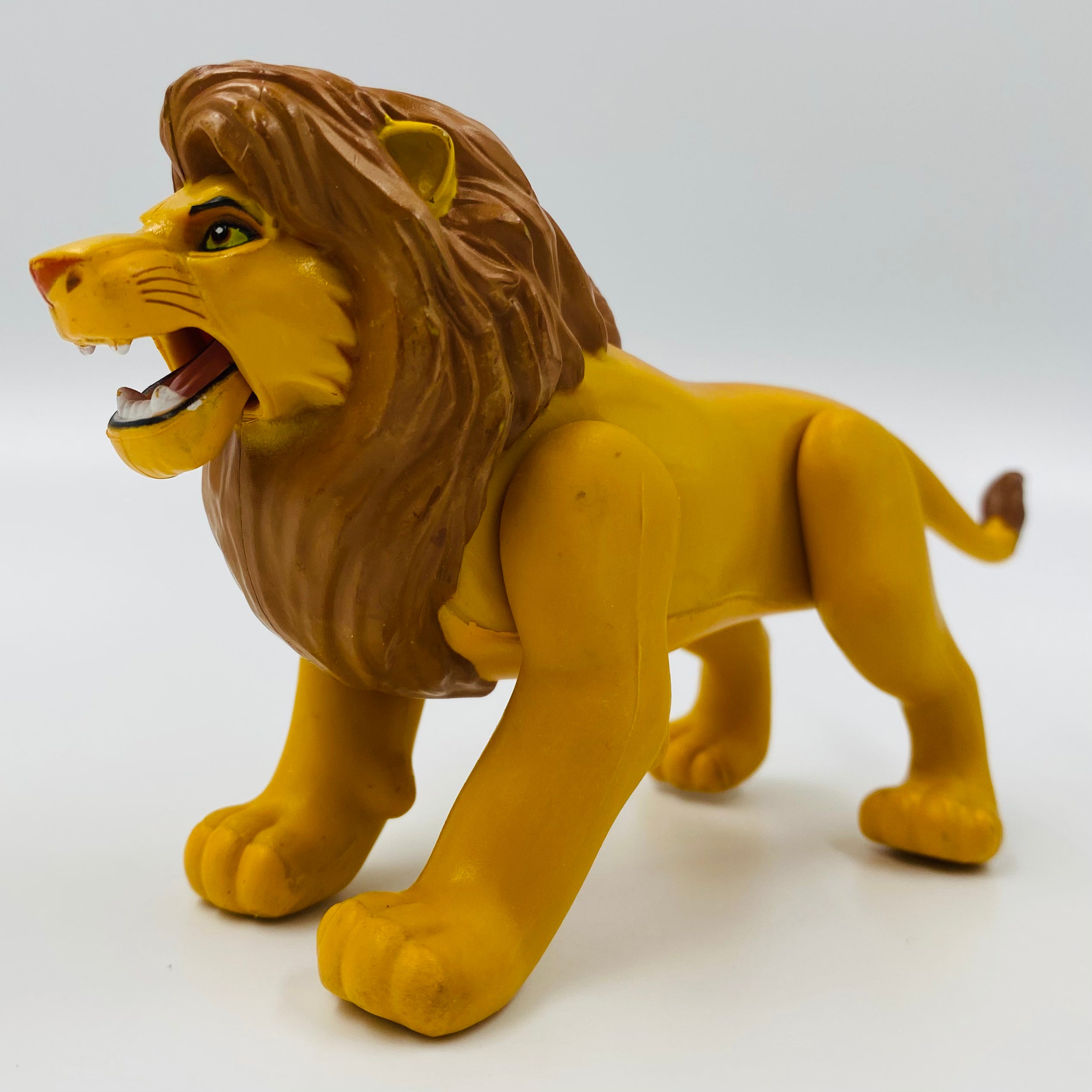 Lion King Fighting Action Mufasa action figure (1994) Mattel – Mom and ...